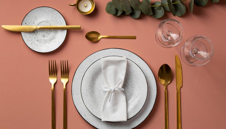 Talheres não servem só para comer: entenda o que eles comunicam ...