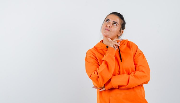 Preste atenção: o correto é “deferir” ou “diferir”? - Pensar Cursos